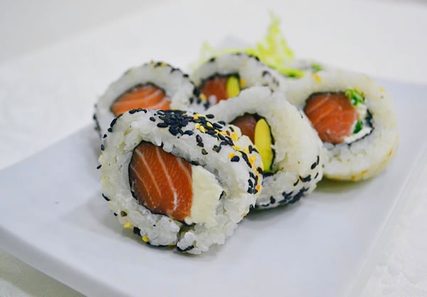 Akita – Sushi & Wok